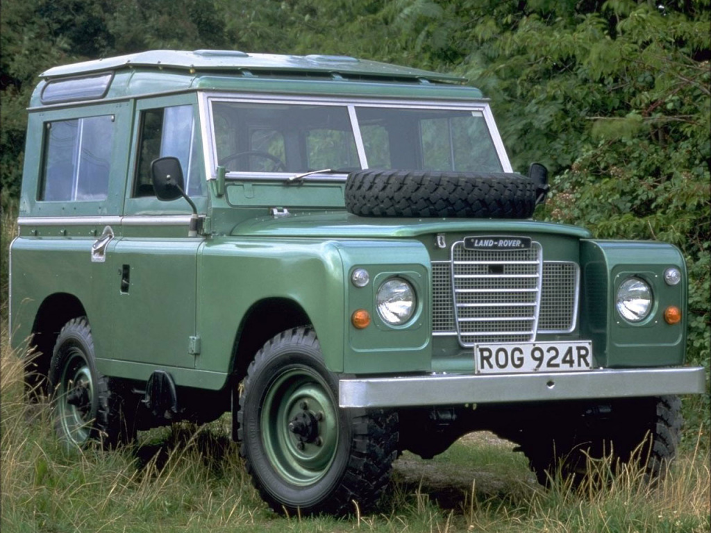 Lobo Land Rover